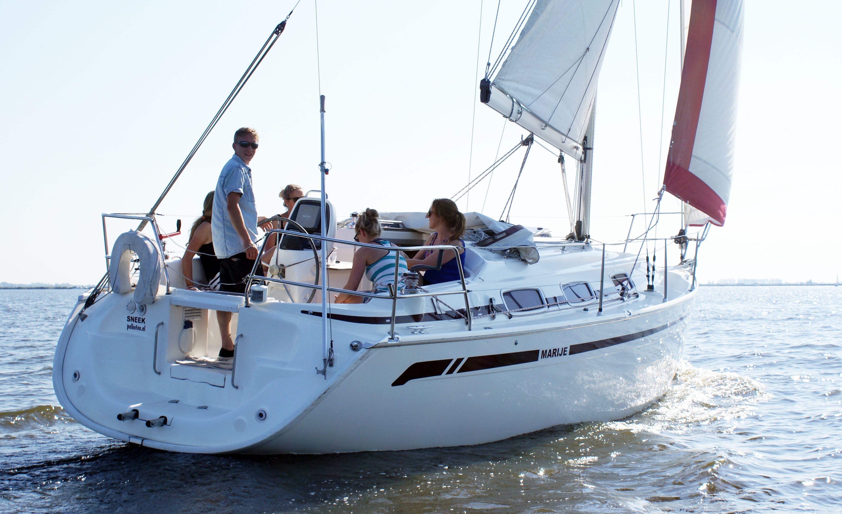 Bavaria 30 sailing yacht rental