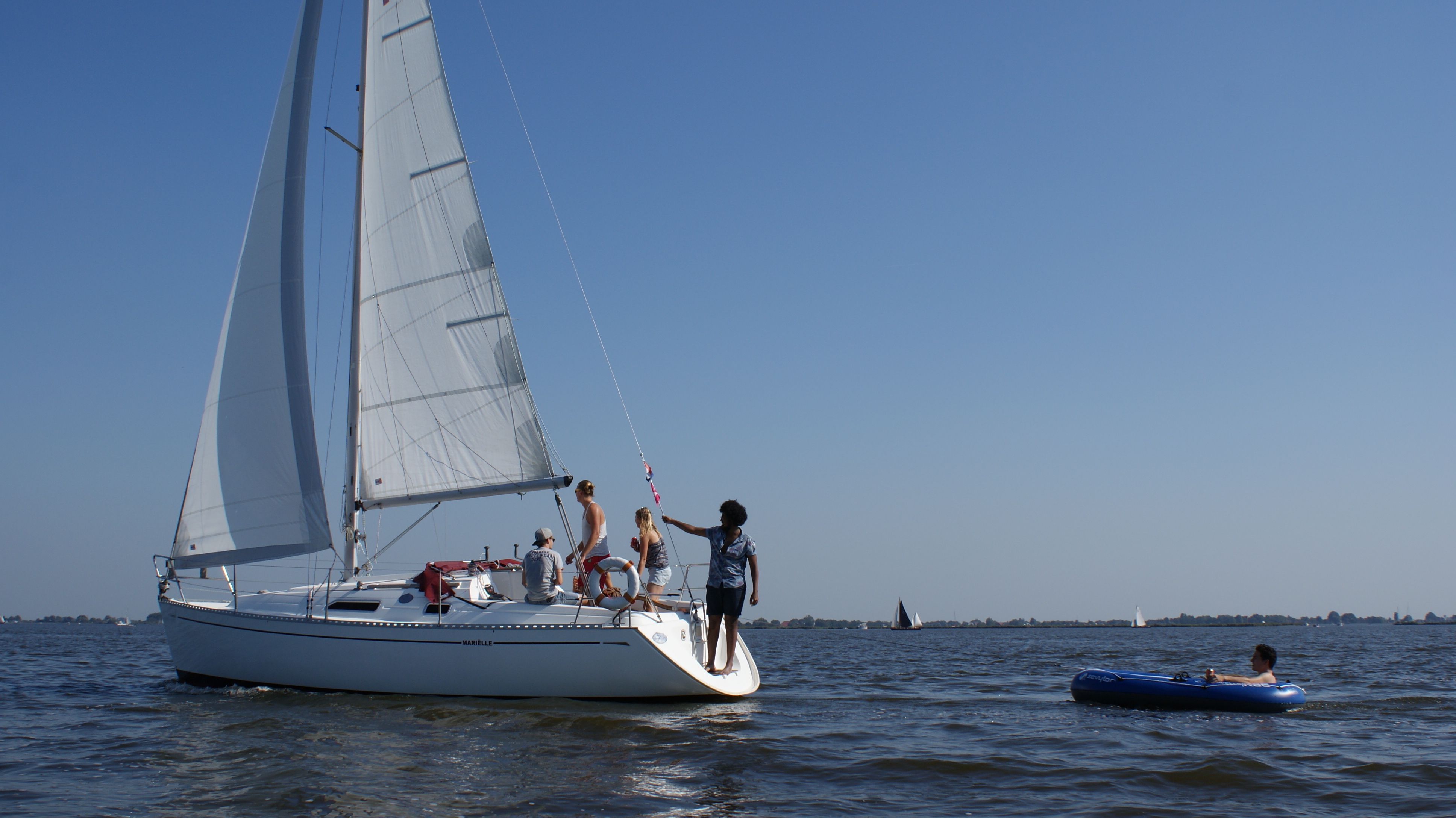 Dufour 30 classic sailing yacht rental